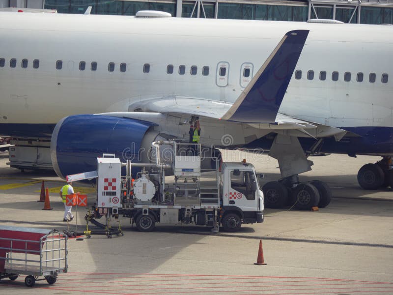 Fuel Refueling Operations To an Aircraft before Takeoff Editorial Stock ...