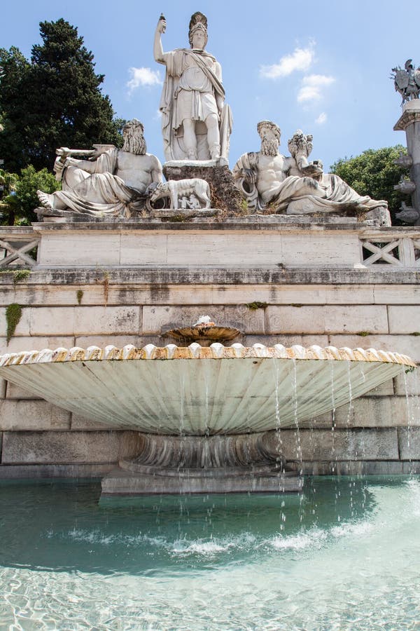 Plaza Del Popolo, Della Dea Roma De Fontana Imagen de archivo - Imagen ...