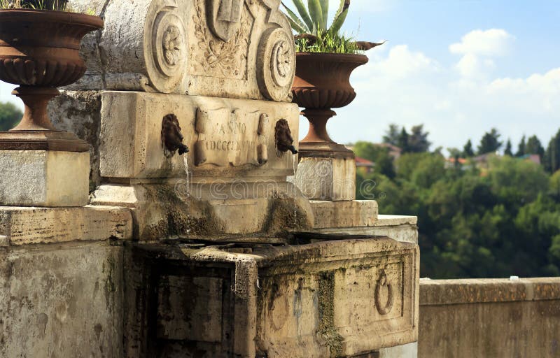 Fuente Zagarolo - Roma, Italia. Foto de archivo - Imagen de agua ...