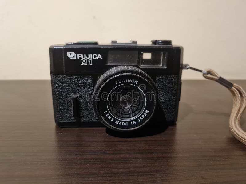Fuji analog camera editorial photo. Image of camera - 317869121