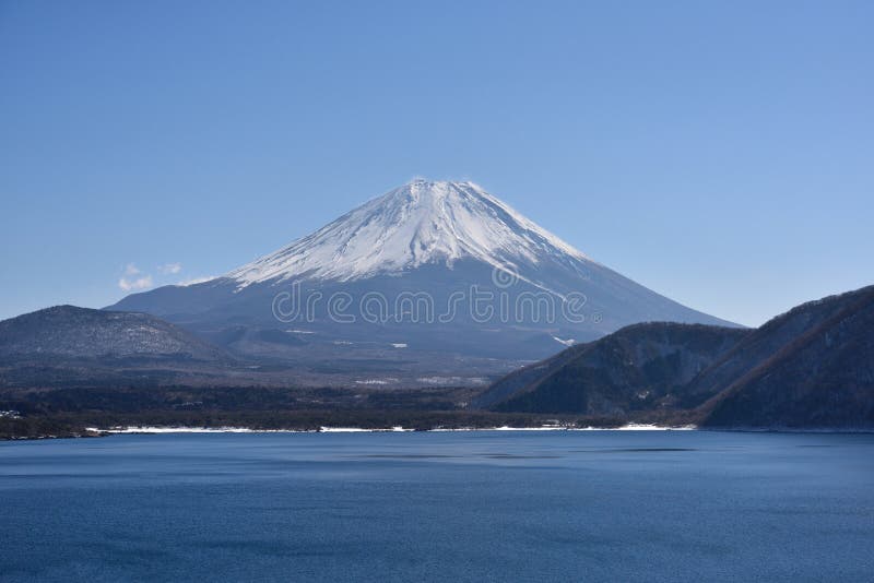 Fujiyama, Japón foto de archivo. Imagen de paisaje, nieve - 77644370