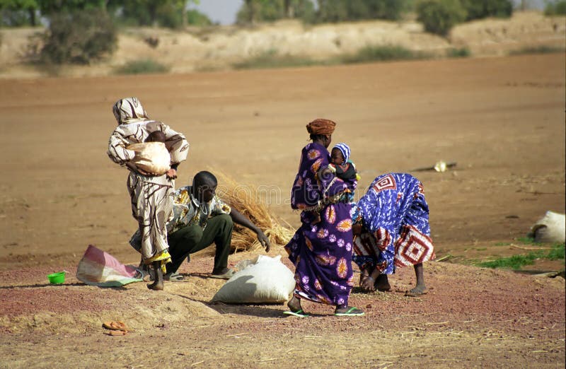 Fulani People at the River, Mali Editorial Photo - Image of malian ...