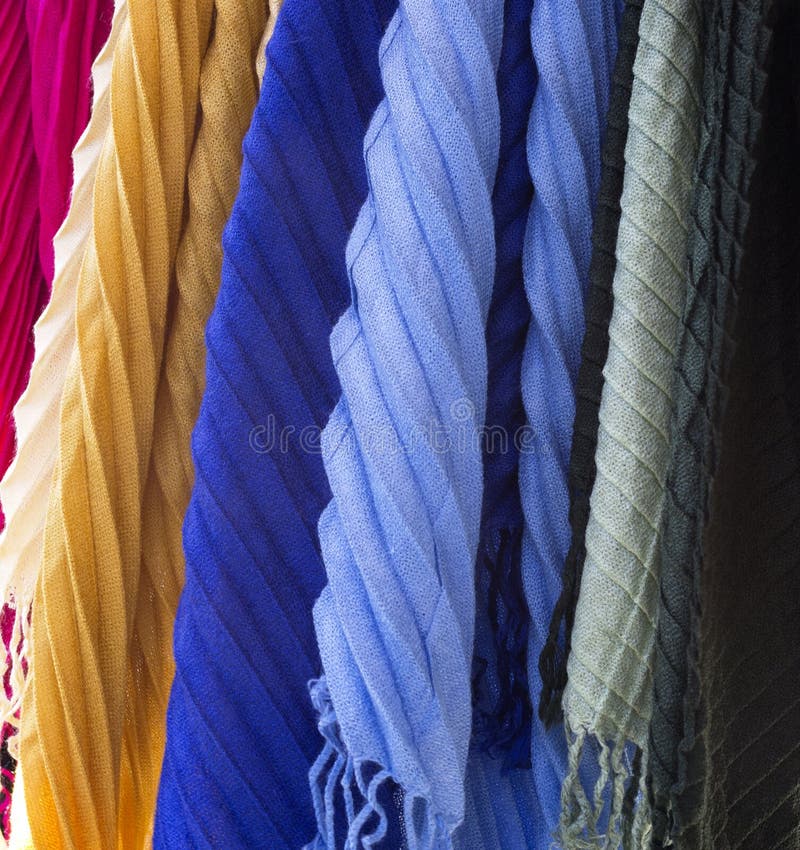 Fular foto de archivo. Imagen de fluir, azul, accesorio - 21714346