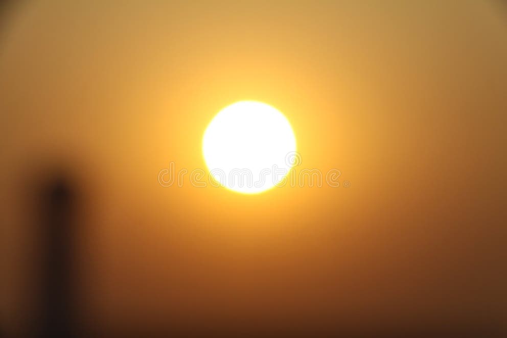 A full brighten sun stock photo. Image of full, edges - 109581636