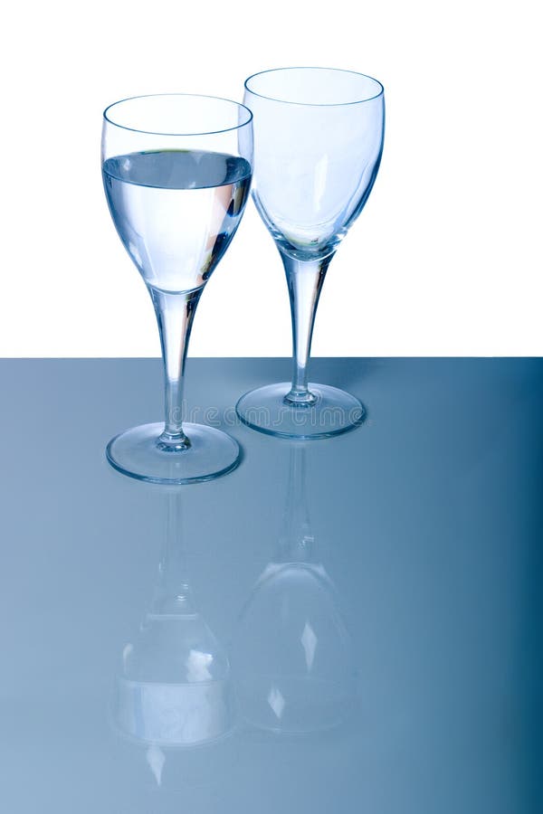 Full Empty Free Stock Photos & Pictures, Full Empty Royalty-Free and ...