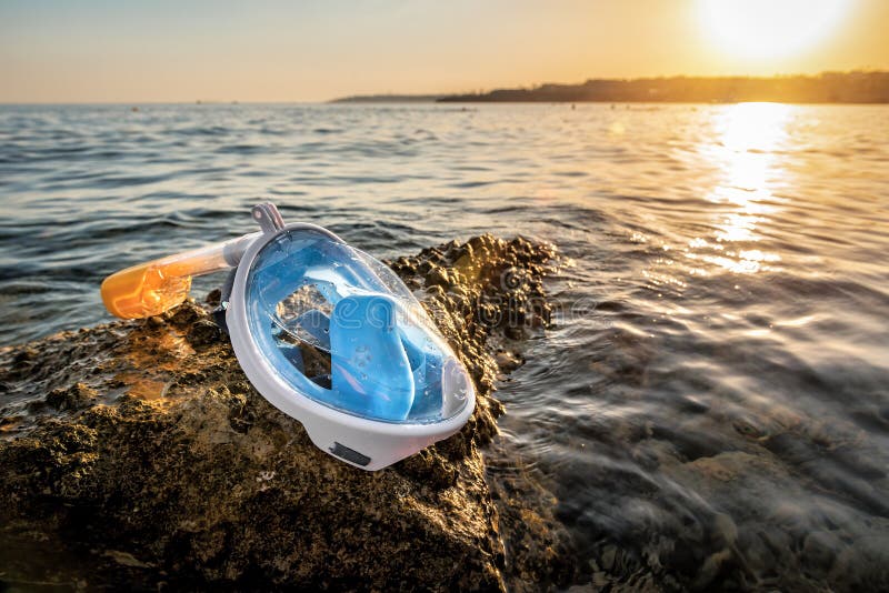 Full Face Snorkeling Mask and Sunset Stock Photo - Image of mask, hobby ...