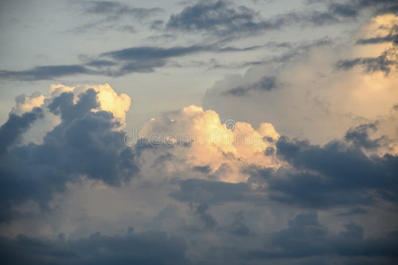 Full Frame of the Low Angle View of Clouds in Sky Stock Photo - Image ...