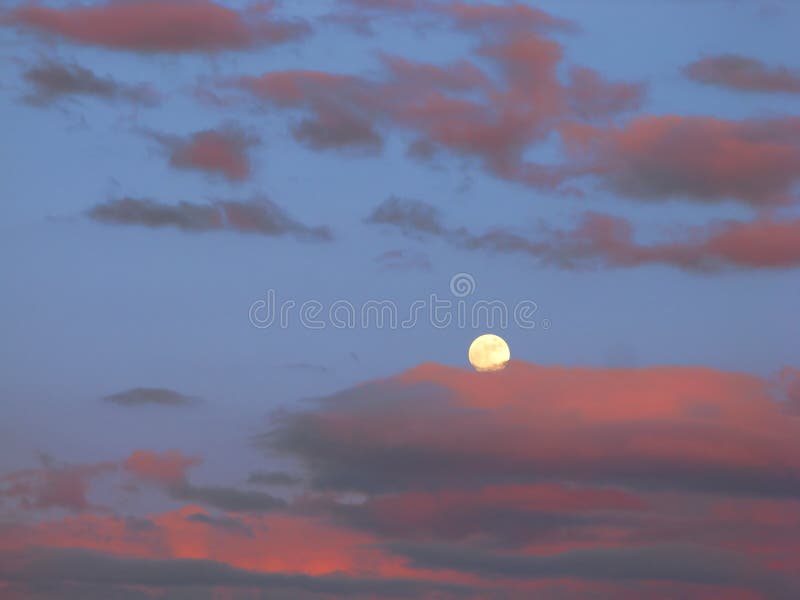Full moon stock photo. Image of cloud, outdoor, full, dusk - 5727216