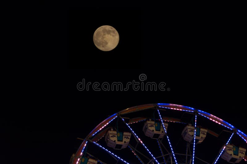 Full Moon and a Ferris Wheel Stock Photo - Image of ferris, circle ...