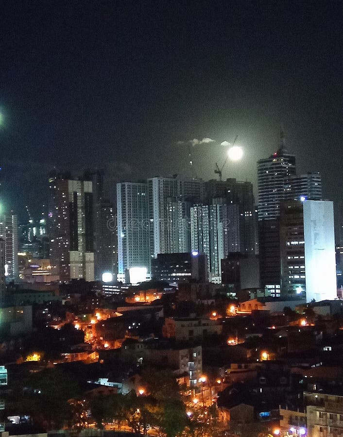 Full Moon at Night in the City Stock Photo - Image of skies, night ...