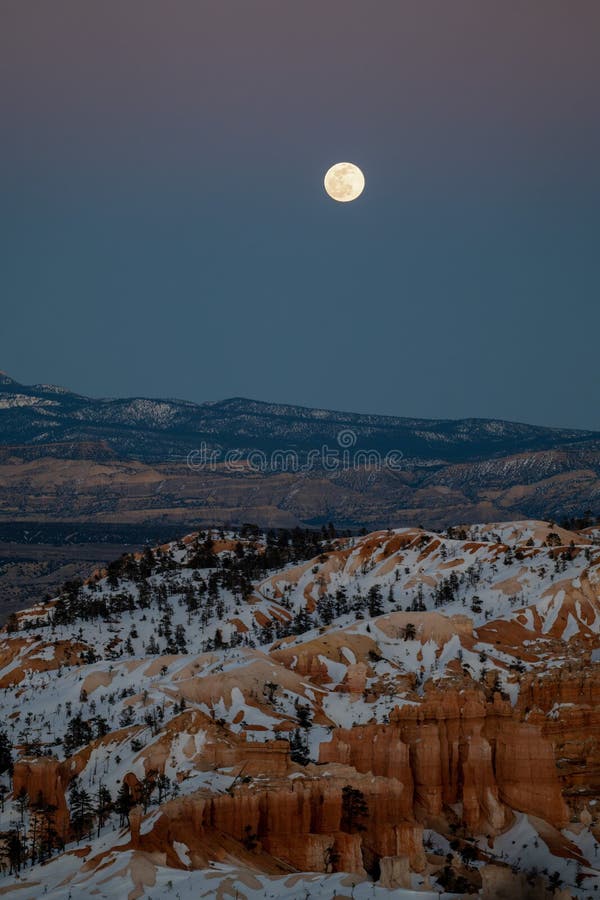Full Moon Over Bryce Canyon National Park Stock Photo - Image of park ...
