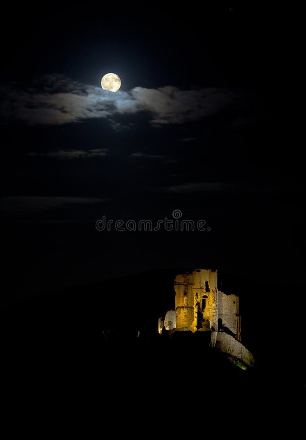 Full Moon Over Corfe Castle Stock Photo - Image of moon, dorset: 49521110