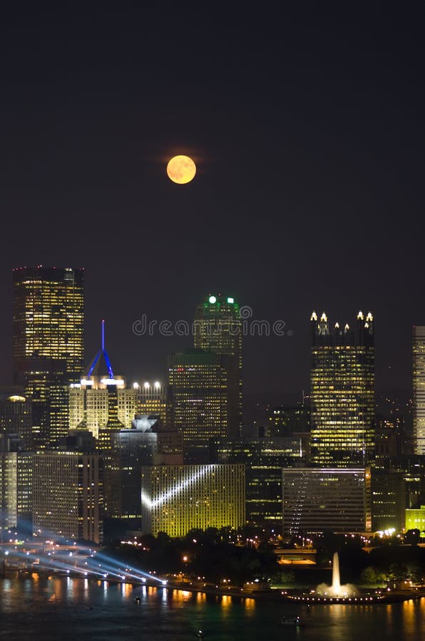 Full moon cityscape stock image. Image of full, cityscape - 607141