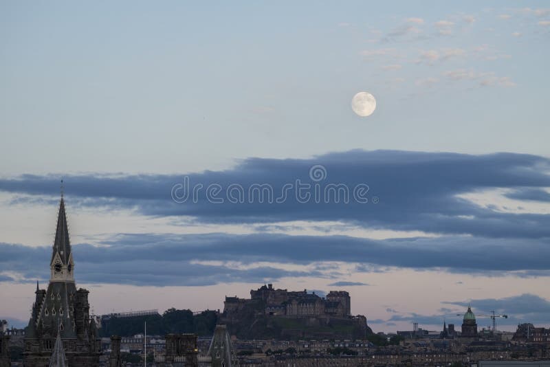 Full Moon Over Edinburgh Castle Stock Image - Image of full, night ...