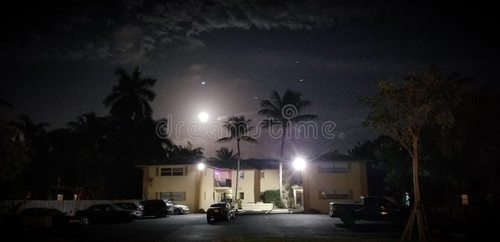 Full moon over Miami stock image. Image of miami, house - 206526577