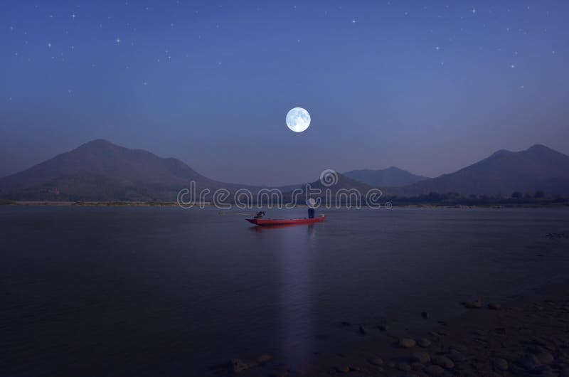 758 Full Moon Over River Photos - Free & Royalty-Free Stock Photos from ...