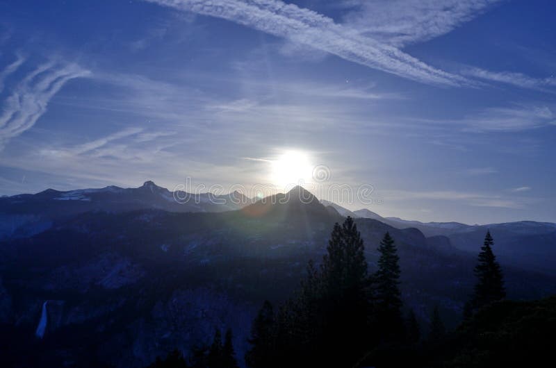 Full moon at Yosemite stock image. Image of landmark - 32651039