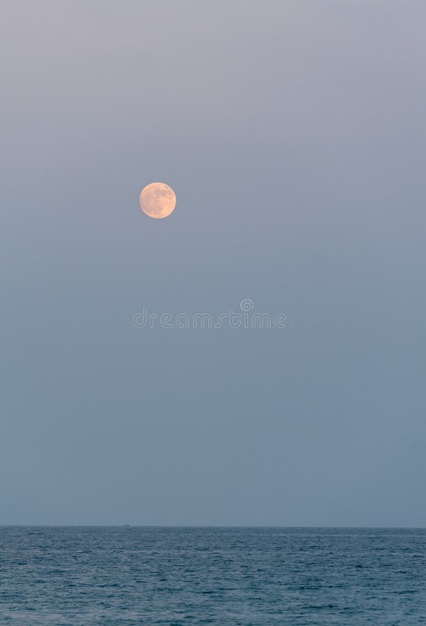 Full moon rising stock image. Image of astronomy, silhuette - 86676323