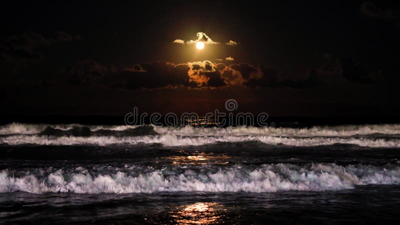 Full Moon Rising Over Sea Waves. Dramatic Sunset Over Beach Video Stock ...