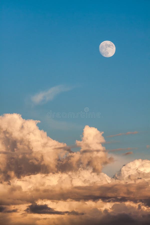 Full moon sunrise clouds stock image. Image of moonscape - 33591211