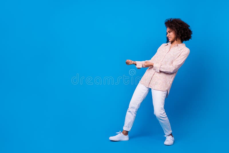 Full Size Profile Photo of Hardworking Determined Lady Arms Pull Empty ...