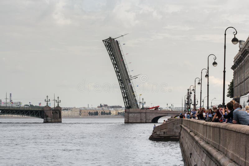 The Full Span of the Trinity Bridge. Editorial Image - Image of ...