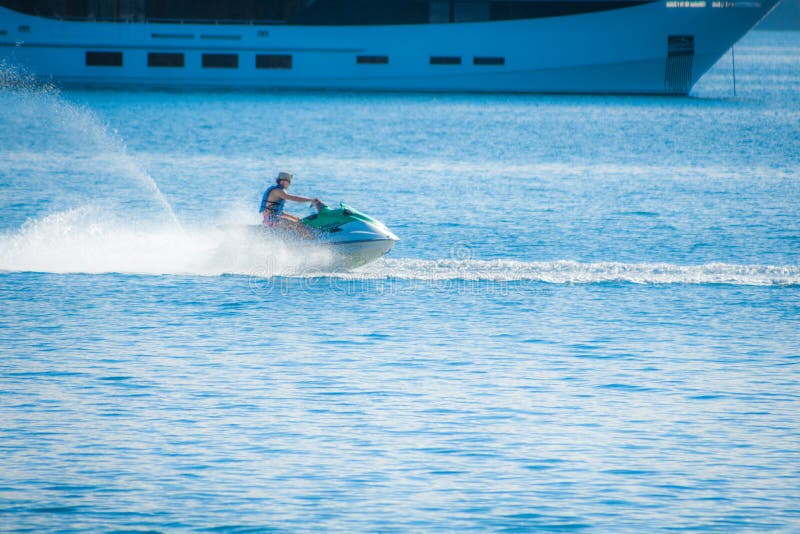 At Full Speed in Water Sports Editorial Photography - Image of paddle ...