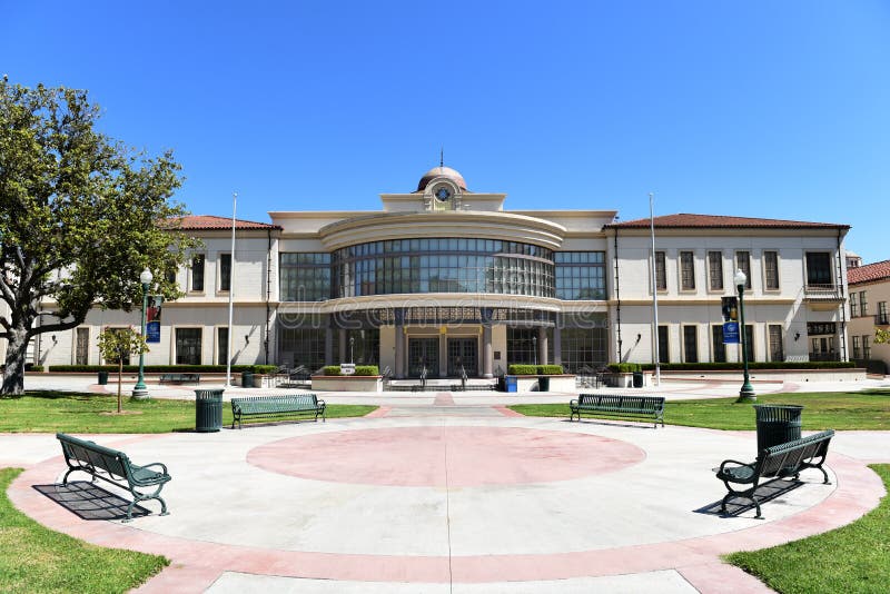 FULLERTON CALIFORNIA - 23 MAY 2020: Pollack Library on the Campus of ...