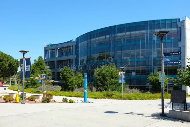 FULLERTON CALIFORNIA - 22 MAY 2020: Pollack Library on the Campus of ...