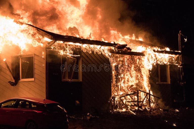 Fully Engulfed House Fire. Spectacular House Fire. Stock Photo - Image ...