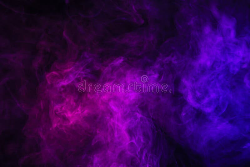 Traînée Violette De Fumée D'isolement Sur Le Blanc Image stock - Image ...