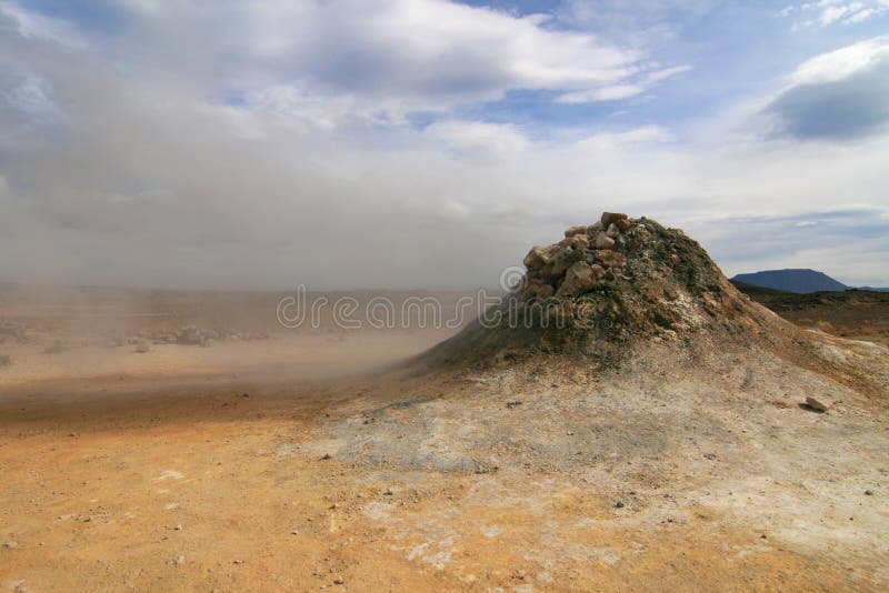 Fumarola de Hverarond foto de archivo. Imagen de carbono - 27749356