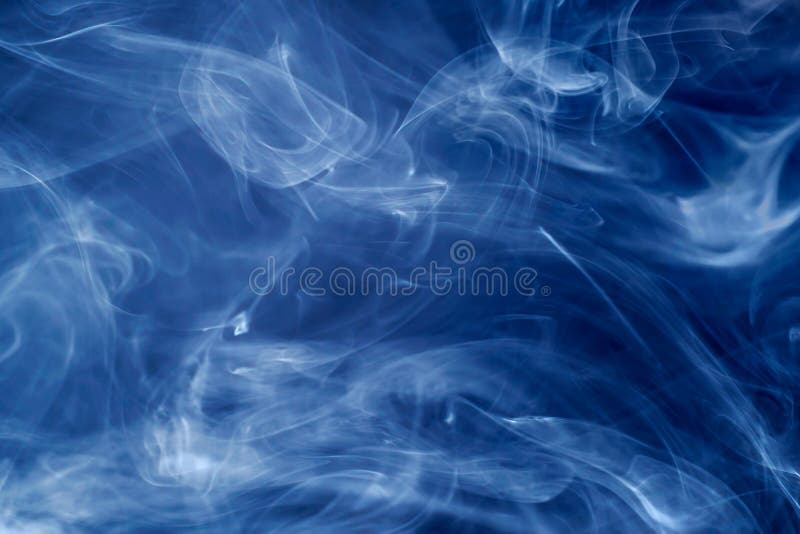 Fumo blu fotografia stock. Immagine di turbinio, flusso - 101064510