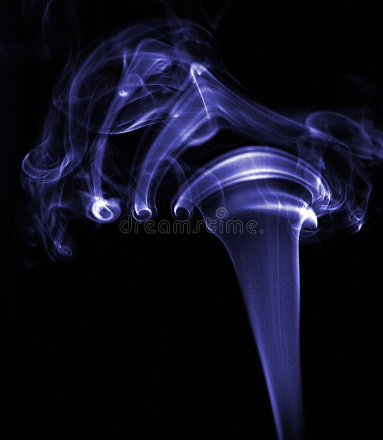 Fumo Blu fotografia stock. Immagine di mistico, luce, curva - 265928