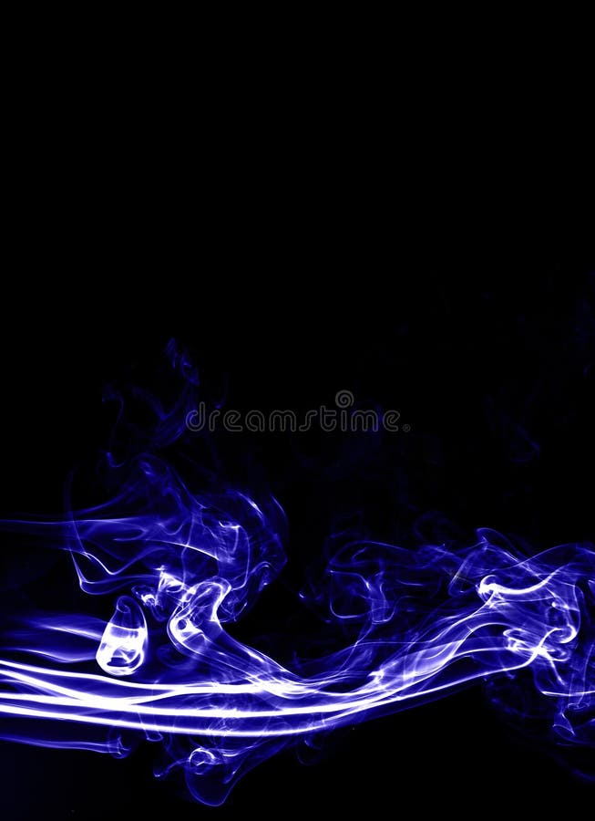 Fumo blu astratto immagine stock. Immagine di bruciarsi - 167631023