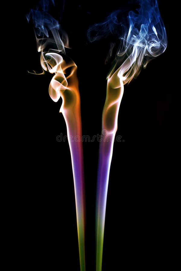 Fumo colorato su Nero 3 fotografia stock. Immagine di aria - 18533462