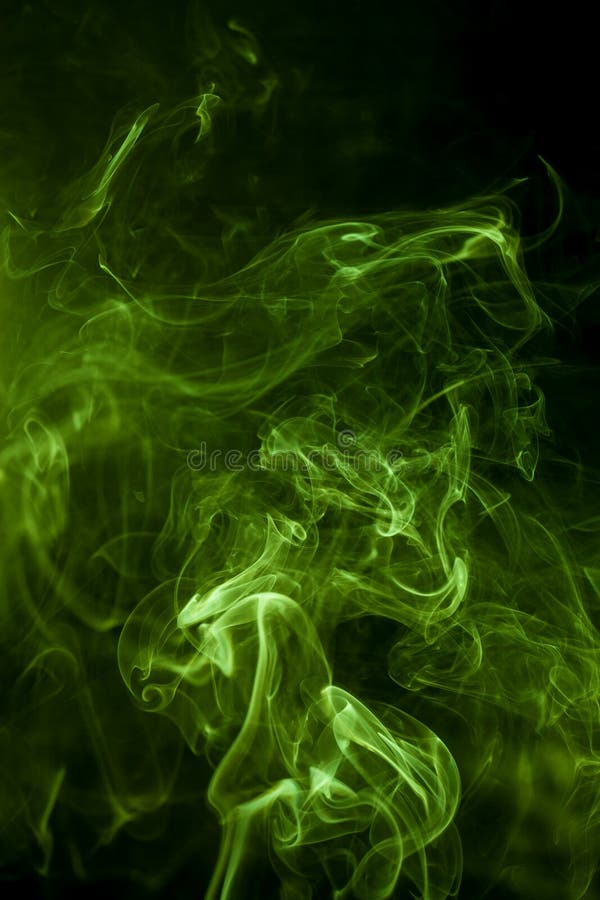 Fumo verde fotografia stock. Immagine di turbinio, luce - 105568668