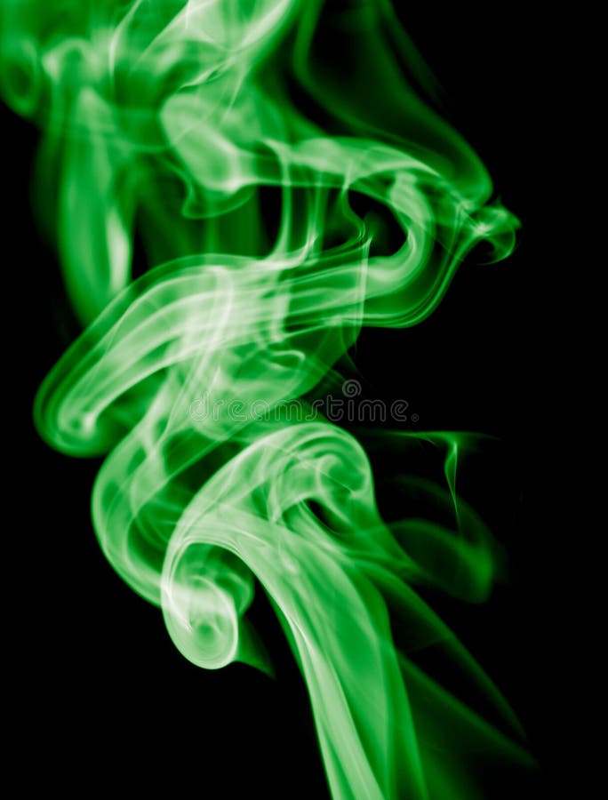Fumo verde no fundo preto foto de stock. Imagem de forma - 103654122