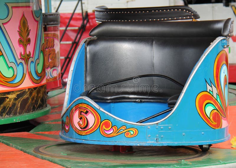 Fun Fair Waltzer Spinning Ride. Stock Image - Image of theme, color ...