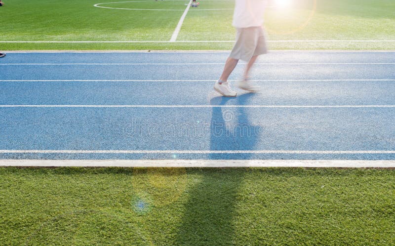 Funcionamiento, activando foto de archivo. Imagen de actividad - 96922642