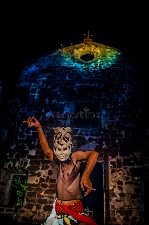 Funcionamiento en la ruina foto de archivo. Imagen de ejecutante - 47863962