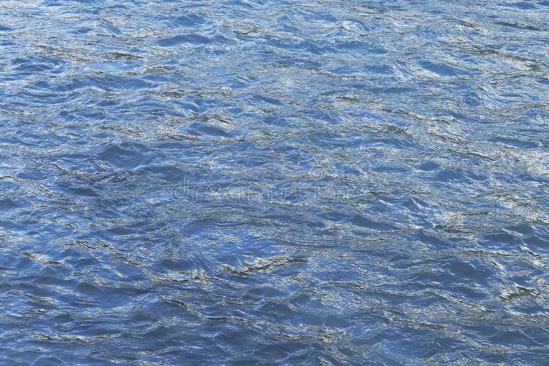 Fundo azul da água do rio imagem de stock. Imagem de nave - 55905209