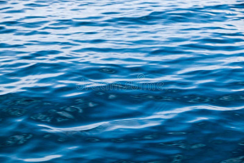 Fundo Azul Do Mar Da Ondinha Da Onda Foto de Stock - Imagem de ...