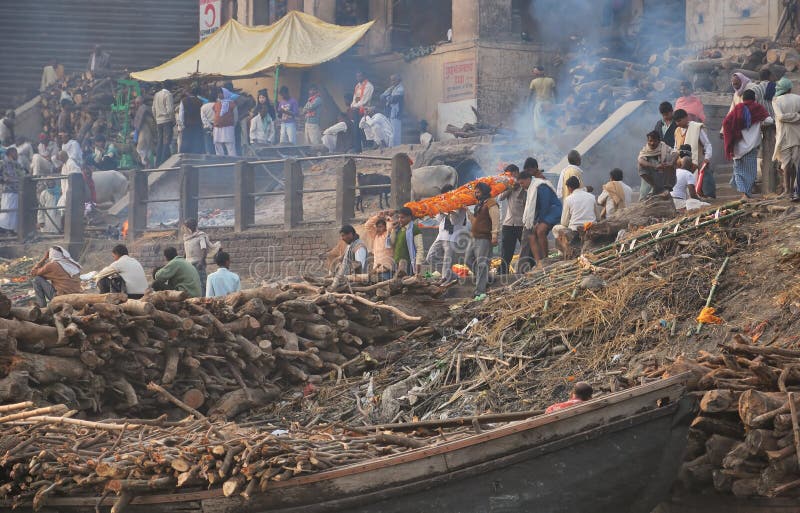 Funeral in Varanasi, India editorial stock photo. Image of procession ...