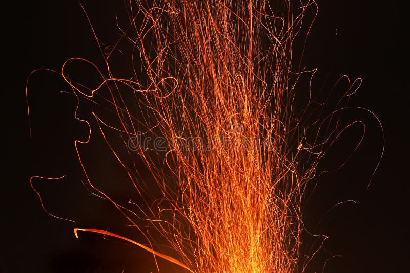 Funken Auf Einem Schwarzen Hintergrund Funken Des Feuers Feuer ...