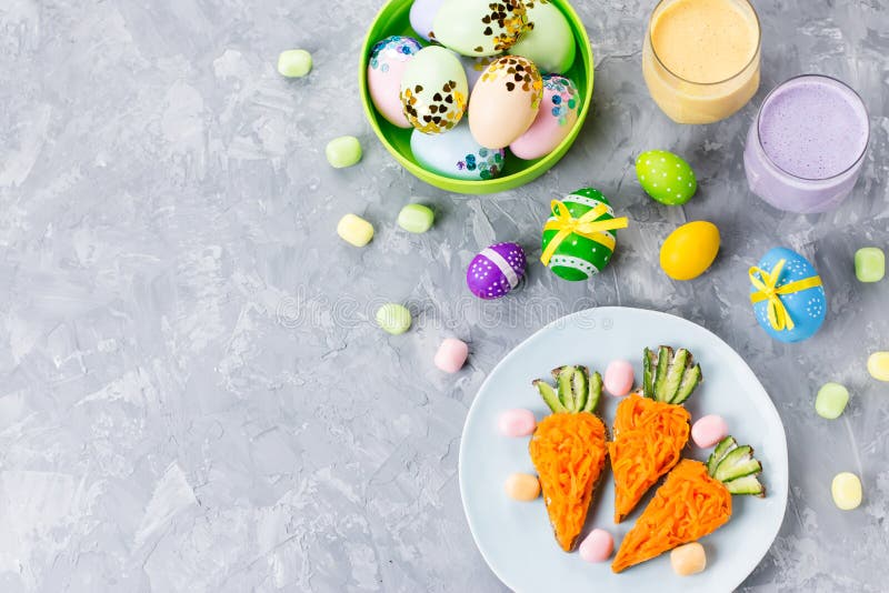 1,435 Cake Decorations Lay Top Stock Photos - Free & Royalty-Free Stock ...