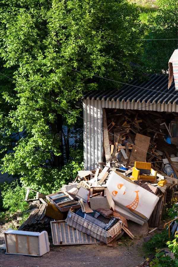 Funny junk and stuff stock photo. Image of dumpster, dumping - 33645774