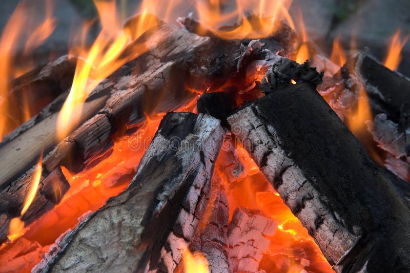 Fuoco fotografia stock. Immagine di ardere, comportamento - 1637318