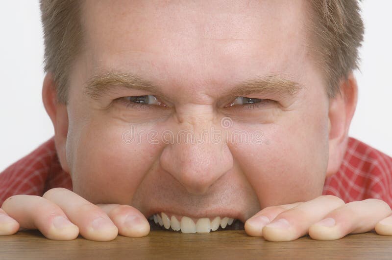 Grito foto de archivo. Imagen de gente, enojado, adolescente - 679066