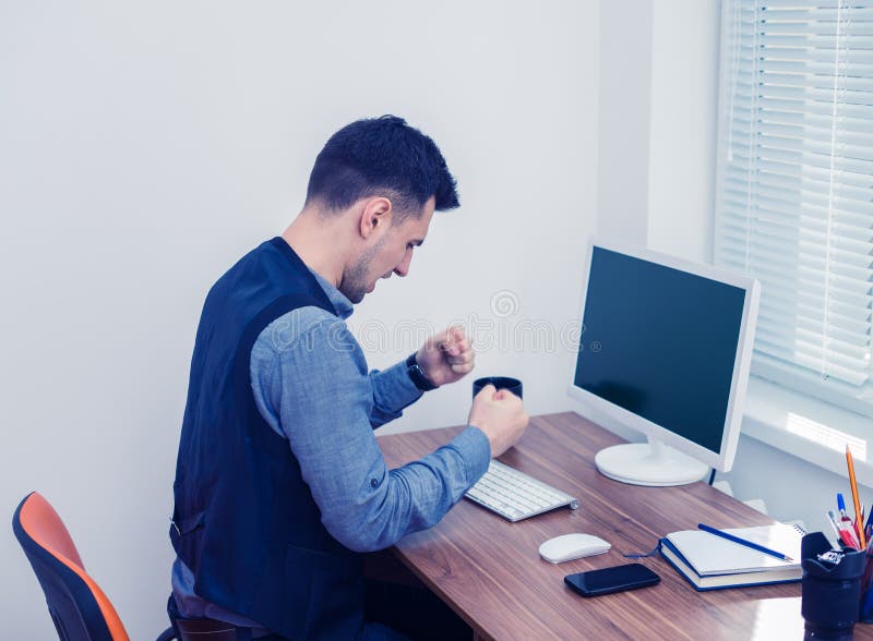 Furious Young Businessman Ready To Smash His Computer Stock Photo ...